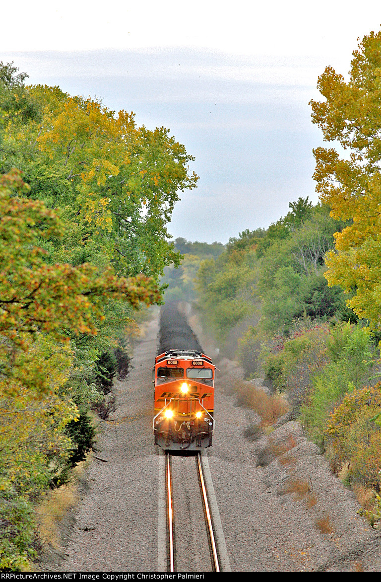 BNSF 6088 Leads C-BTMCNT0-25